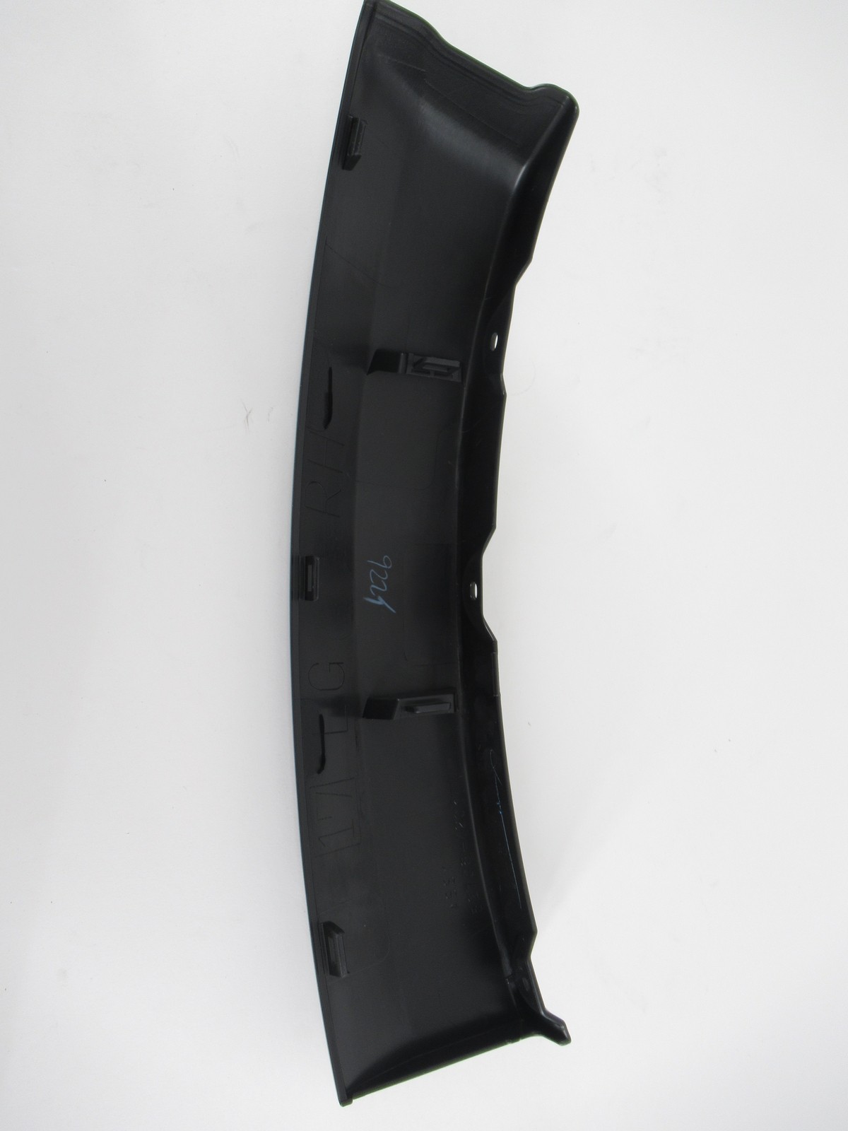 Genuine OEM Toyota 52752-0R901 Passenger RH Rear Bumper Trim Molding 06 ...