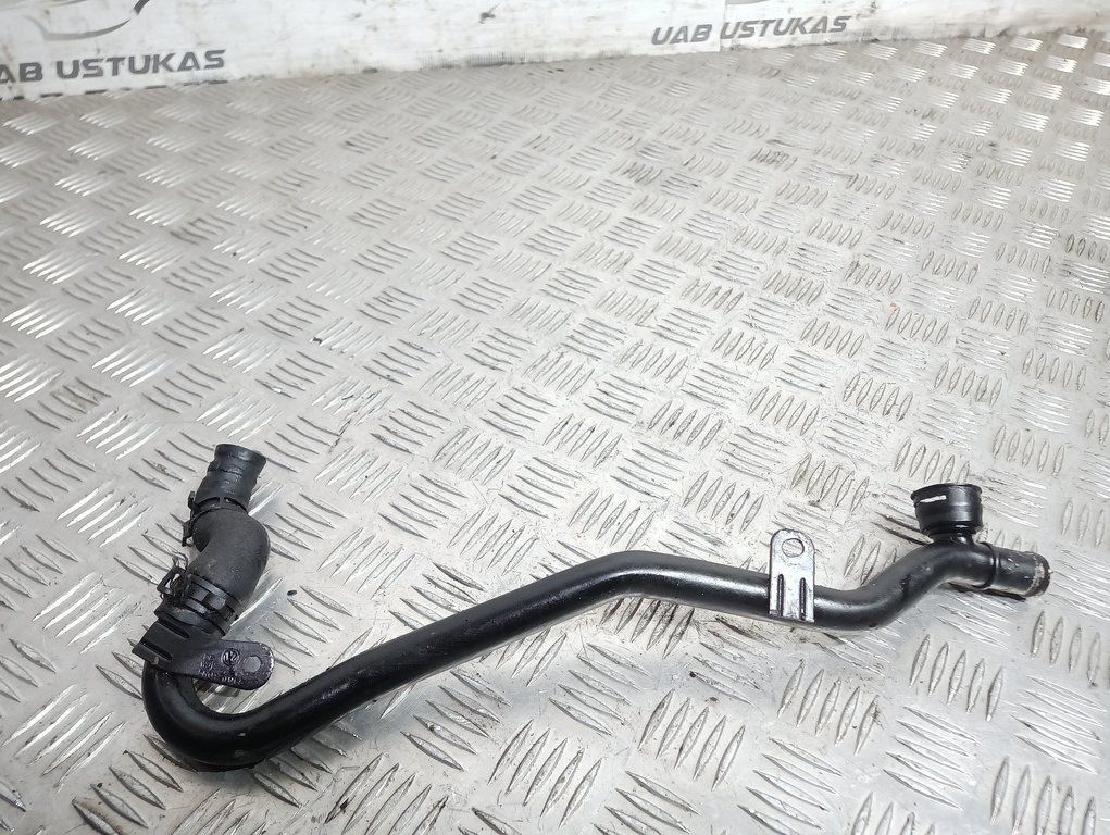 Volkswagen PASSAT B7 2014 Kühlleitung / Kühlschlauch 5N0121065 Diesel ...