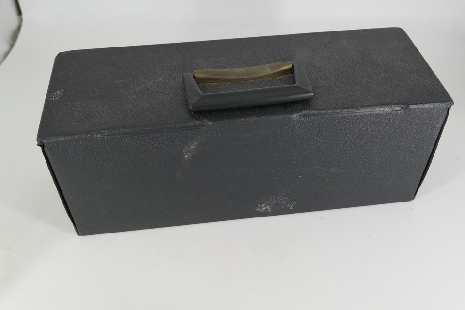 Official Nintendo NES Logo Carrying Case Black 15 Cartridge Vinyl Game ...