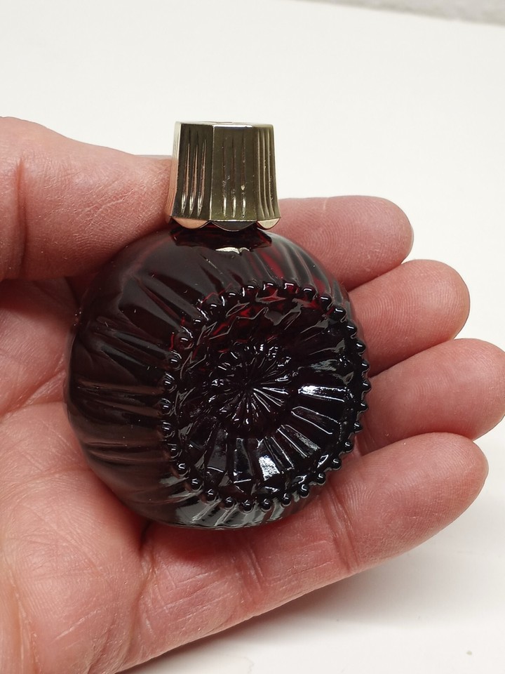 Vintage AVON CHARISMA COLOGNE RUBY RED BOTTLE FULL 1 oz. | eBay