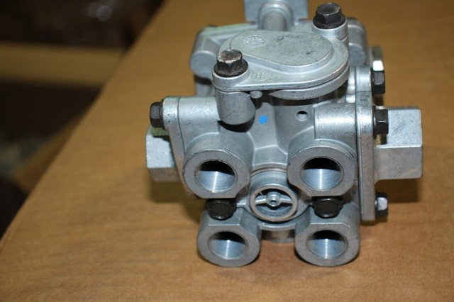 Haldex N4305A Multi-function Trailer Valve PPV Closing Pressure 70psi ...