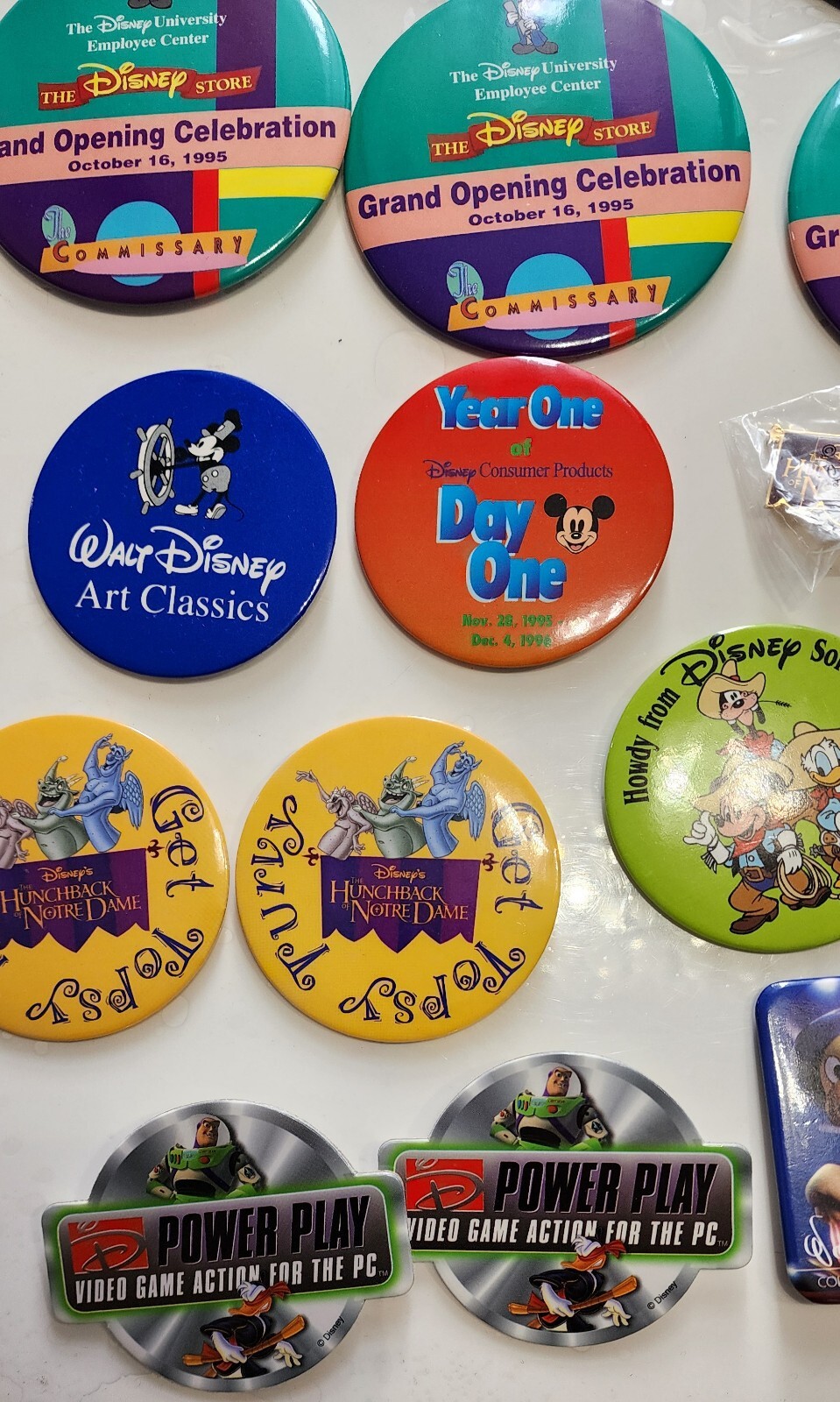 Lot of 34 Disney Collectable Vintage Pins | eBay