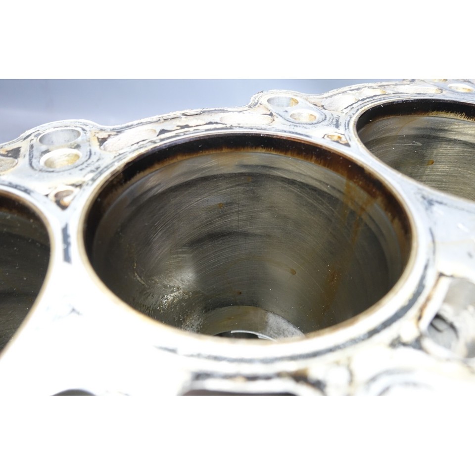2001-2006 BMW M54 3.0L Bare Engine Cylinder Block Housing E39 E46 ...