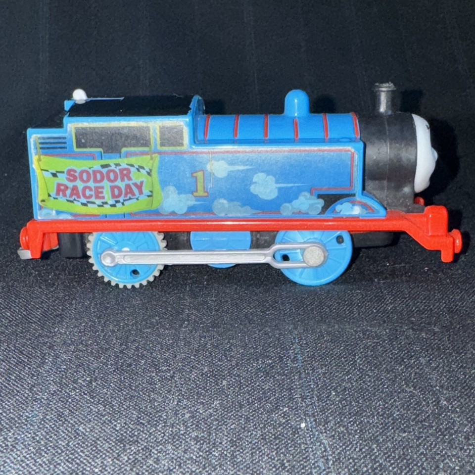 Thomas & Friends Trackmaster 2013 Sodor Race Day Motorized Engine ...