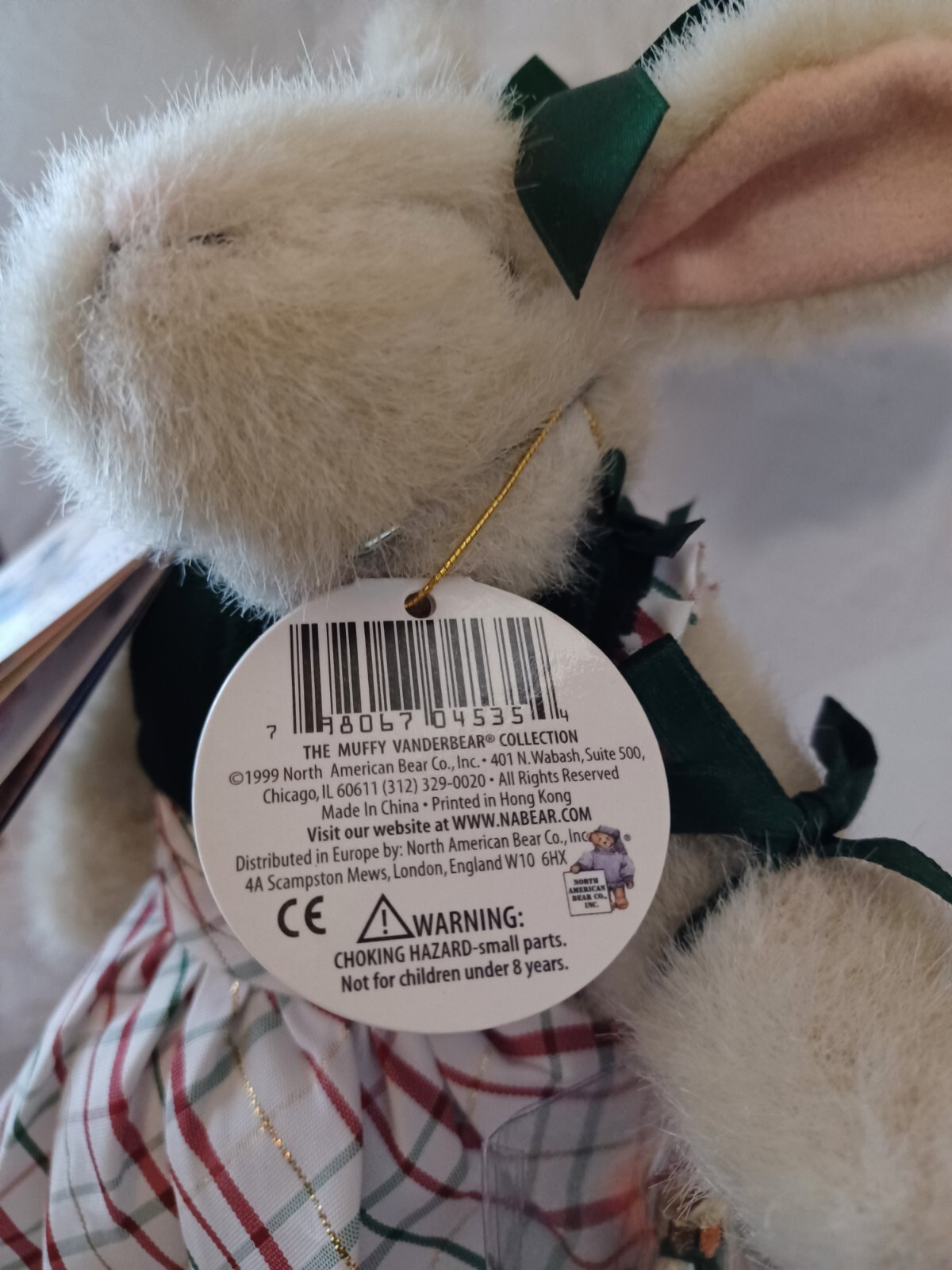 Hoppy VanderHare Deck the Halls With Bows and Dollies VanderBear ...