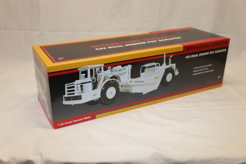 International IH 433 Pay Scraper - White - First Gear 1:25 Scale 79 ...