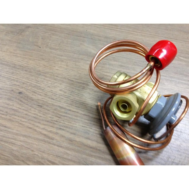 Trane 2AYTXVH3C4243A 3-1/2 Ton Field Mounted TXV Kit R-22 196458 for ...