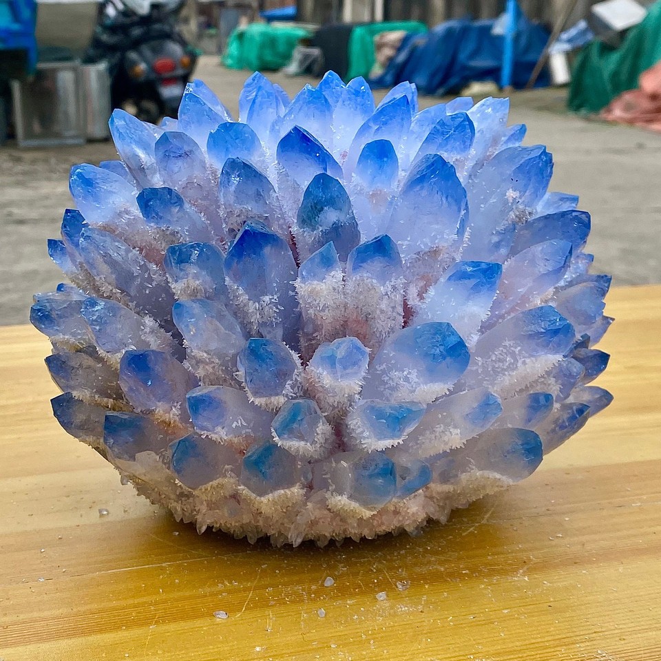 Blue Crystal Cluster - Flower Shaped Specimen - 11.6LB | eBay