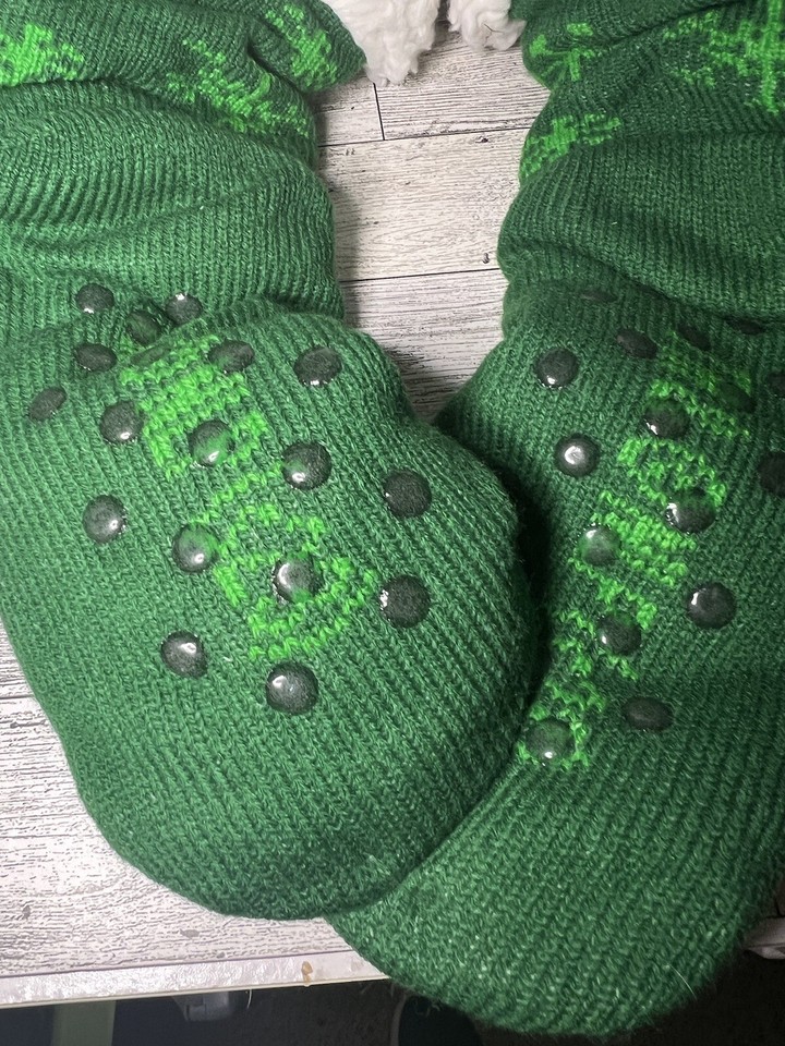 Buddy The Elf Faux Sherpa Lined Non-Slip Women's Slipper Socks ...