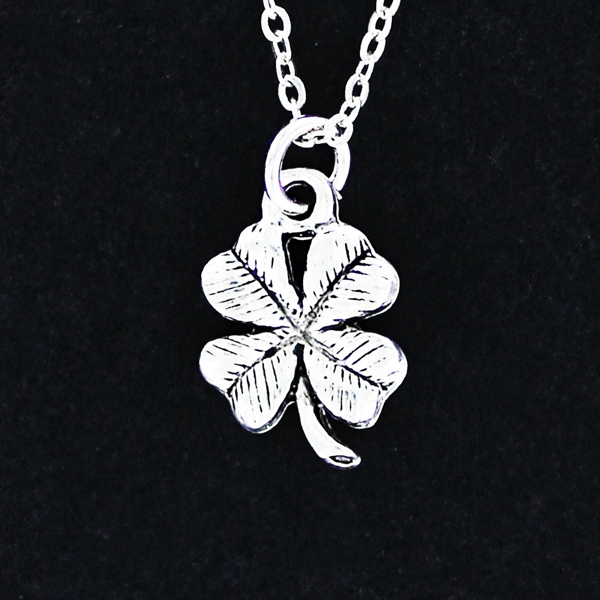 Black And White Shamrock Chain
