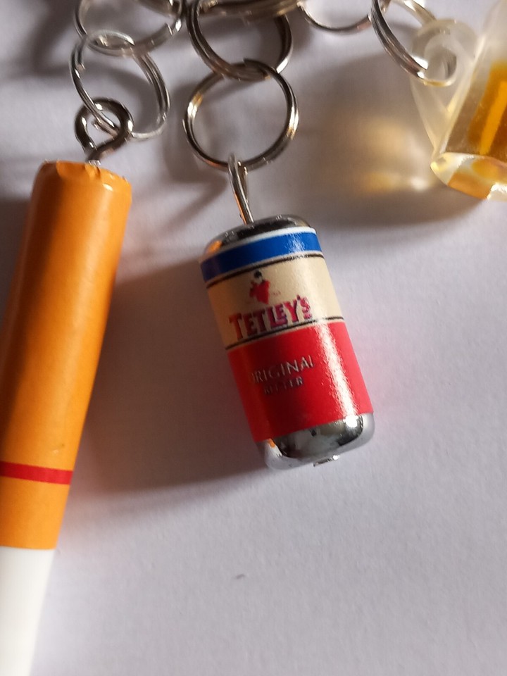 Tetley's Bitter Cigarette Butt Beer Glass Keyring#birthday#Christmas ...
