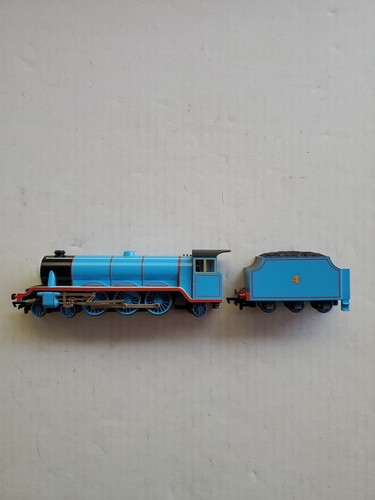 Bachmann HO Scale POWERED 4-6-2 Thomas the Train Engine #4 Locomotive ...