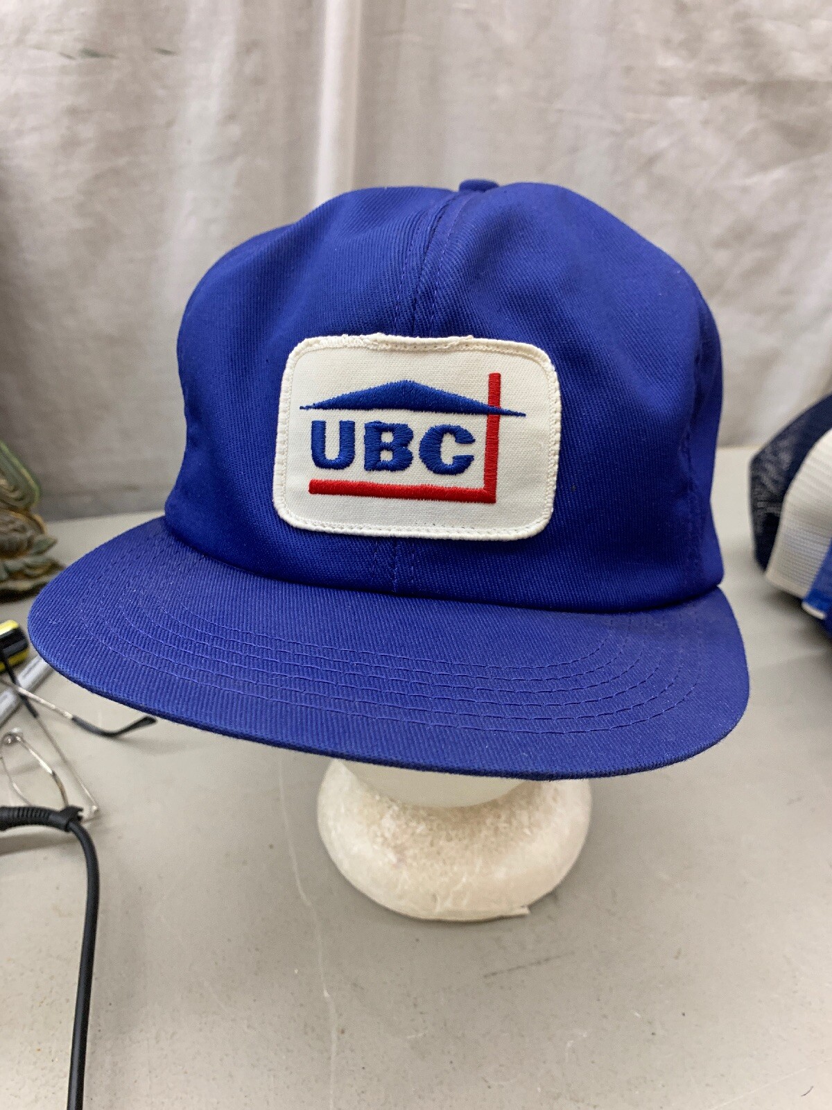 trucker hat baseball cap Vintage Snapback Patch UBC United Building ...