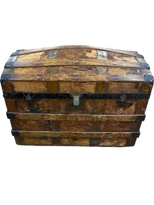 Antique Dome Top Trunk with Metal Accents and Locking Mechanism | eBay UK