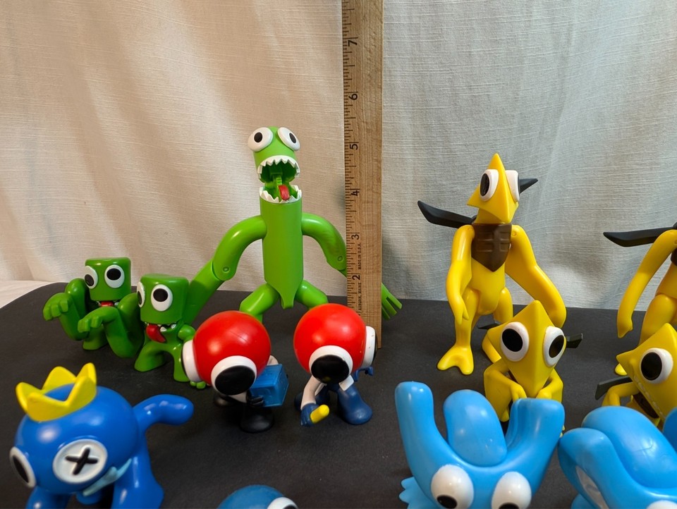 15x Rainbow Friends Figure Lot, PhatMojo / Roy & Charcle LLC (Roblox ...