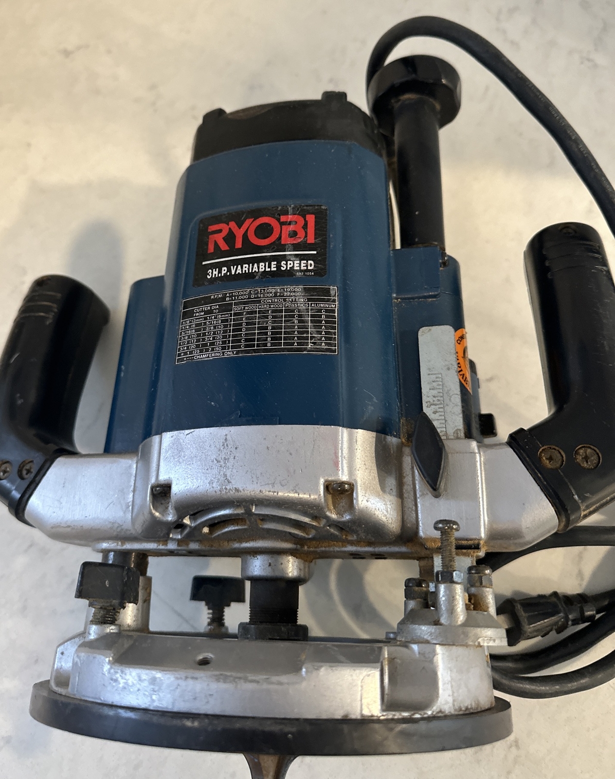 Ryobi 3 HP Router Model RE600 Variable Speed Heavy Duty Wood Working ...