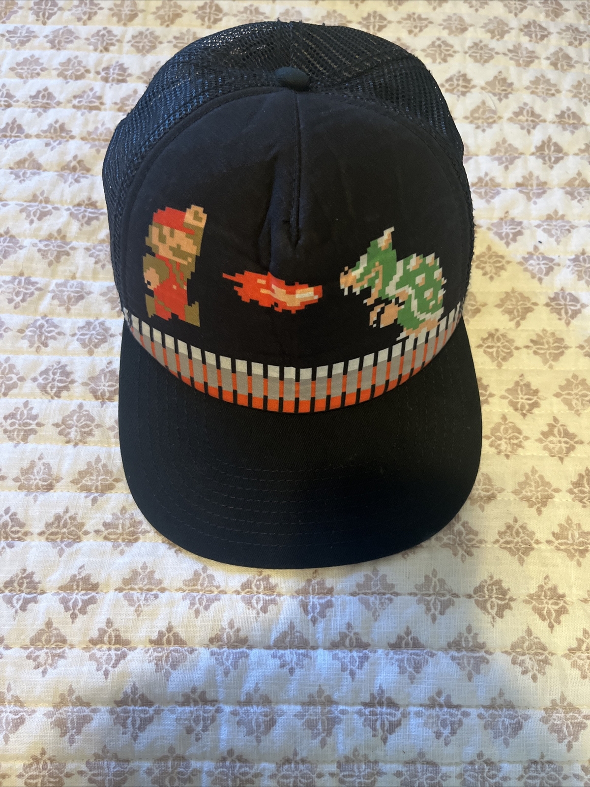 Super Mario Bros Nintendo NES Black Pixel Mario - Gem