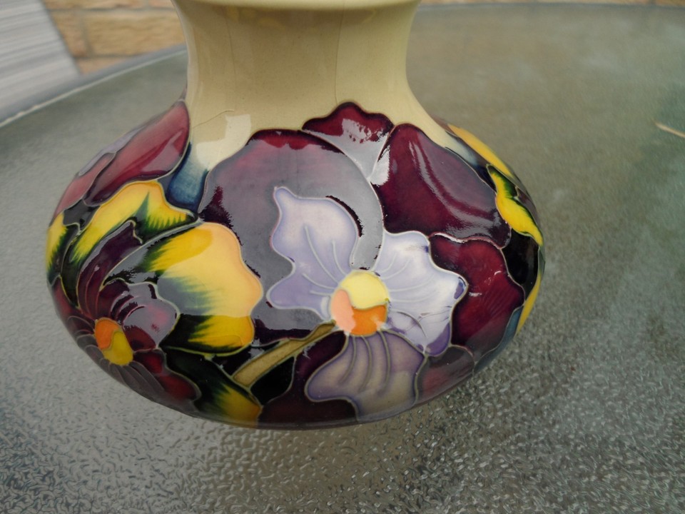 MOORCROFT POTTERY. PANSY PARADE PATTERN VASE . KERRY GOODWIN 2008 | eBay UK