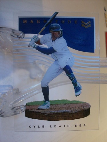 2021 Panini Chronicles Magnitude Baseball Card #46 Kyle Lewis .(84789 ...