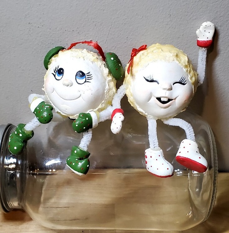 Set Of 2 Vintage Humpty Dumpty Style Ceramic Shelf Or Jar Sitter ...