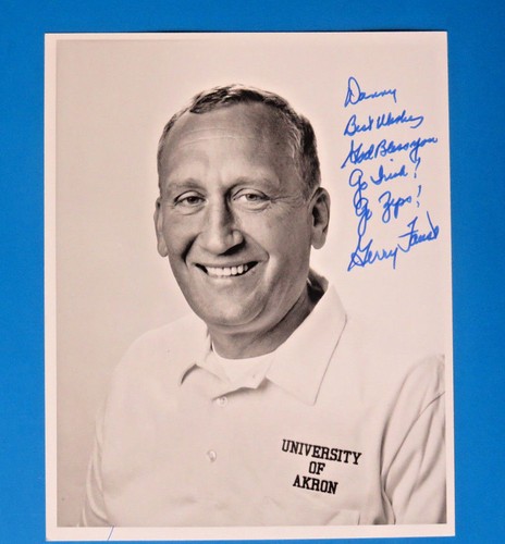 GERRY FAUST AUTOGRAPHED 8x10 B&W PHOTO ~ AKRON / NOTRE DAME FOOTBALL | eBay