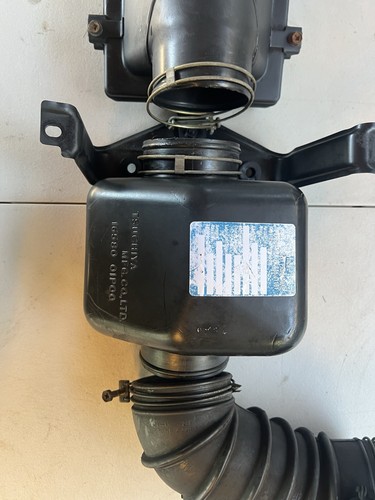 85-89 NISSAN Z31 300ZX NA AIR INTAKE CLEANER FILTER BOX W RESONATOR ...