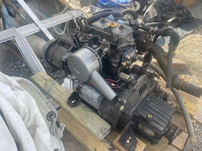 Yanmar 2QM15 14 HP Marine Diesel Engine With Kanzaki Gear 2.14 1 Ratio ...