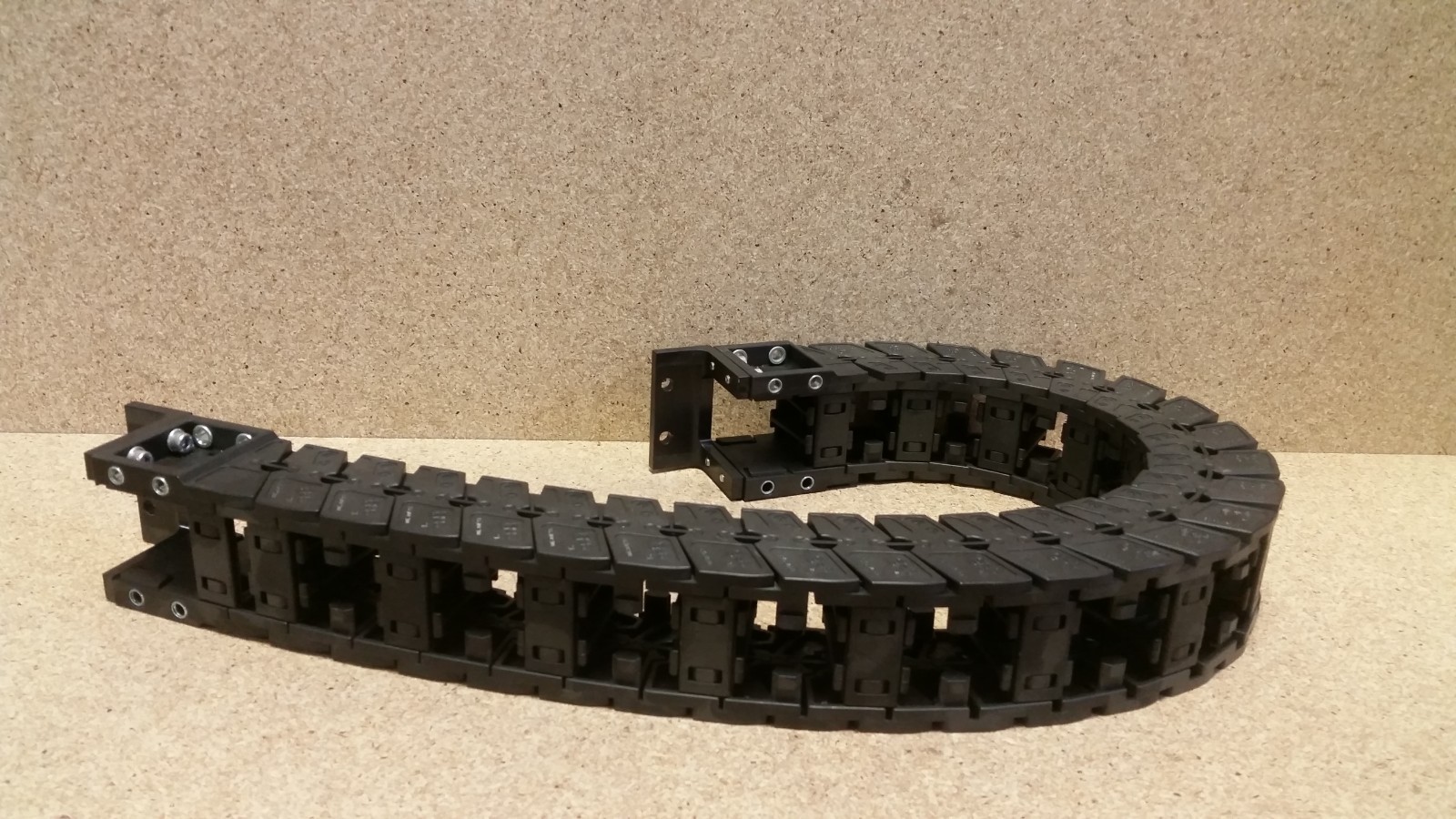 igus Wire Hose Cable FLEXABLE Track Wireway 2-3/8" Wide x 34" Long S24 ...