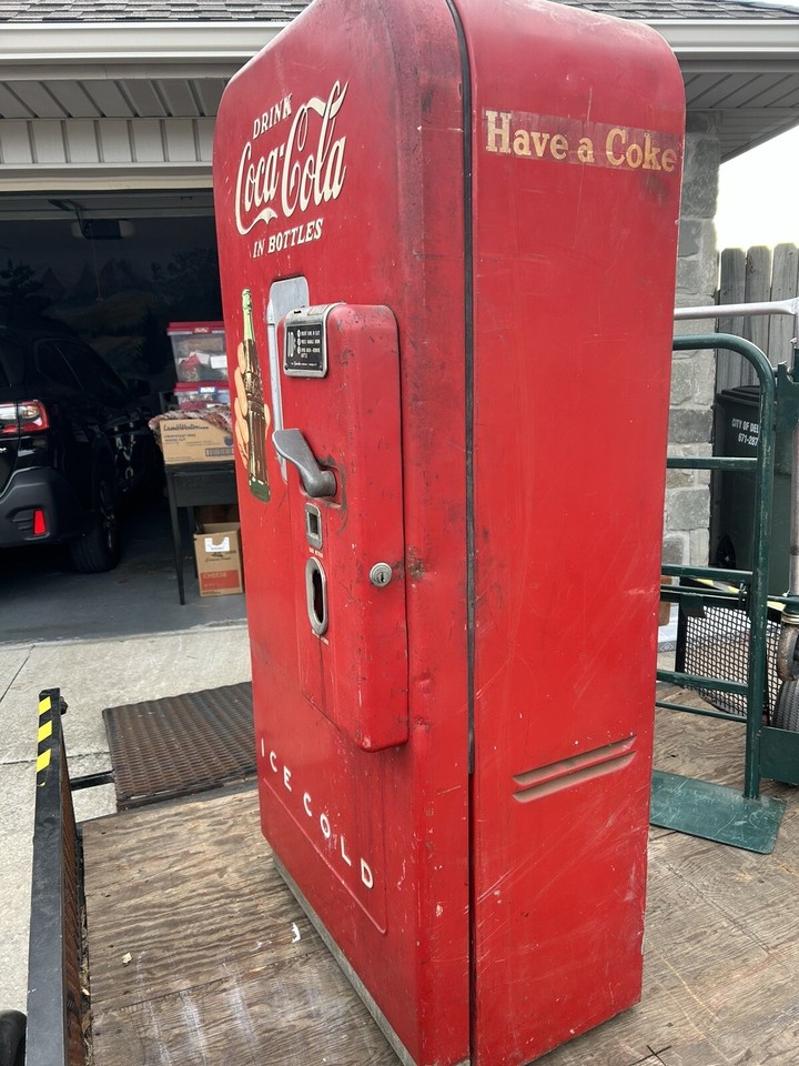 Vintage 1949 To 1950 Vendo 10 Cent Vending Machine Coca-Cola Coke Nice ...