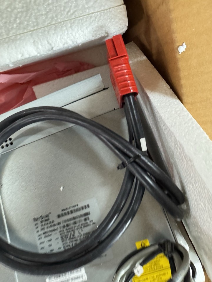 Netsure 211NGFB Emerson Power Distribution Panel 2 R48500 Rectifiers ...