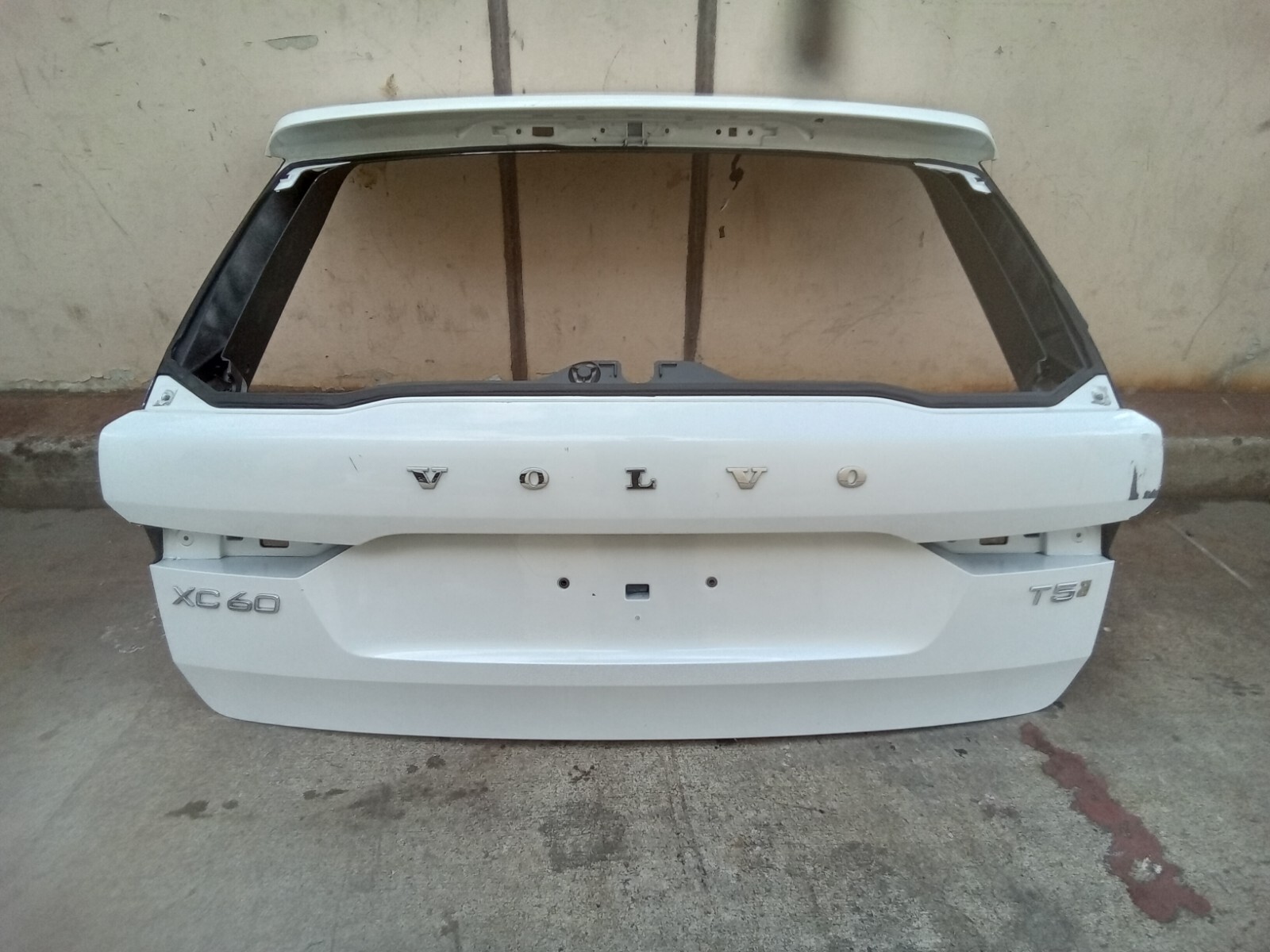 2018 - 22 Volvo XC60 Tailgate Liftgate Hatch Trunk OEM | eBay