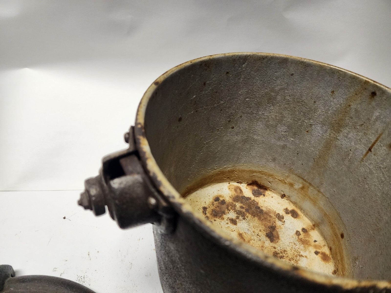 Antique Feb 3 1880' ET Barnum Cast Iron Bucket Pail Jail Cell Chamber ...