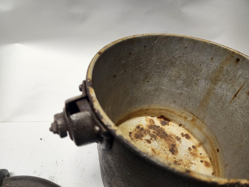 Antique Feb 3 1880' ET Barnum Cast Iron Bucket Pail Jail Cell Chamber ...