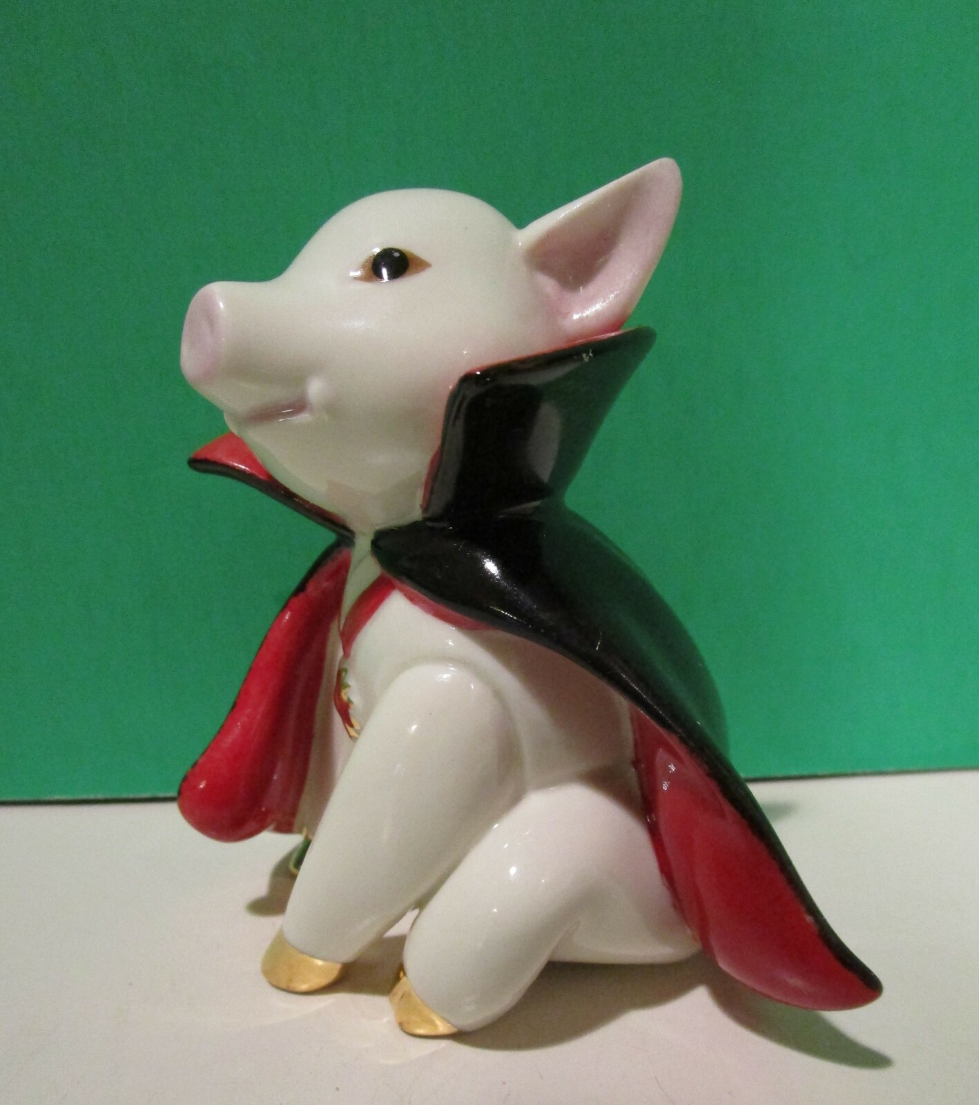 LENOX PORKULA PIG HALLOWEEN COUNT DRACULA sculpture --- --- NEW in BOX ...