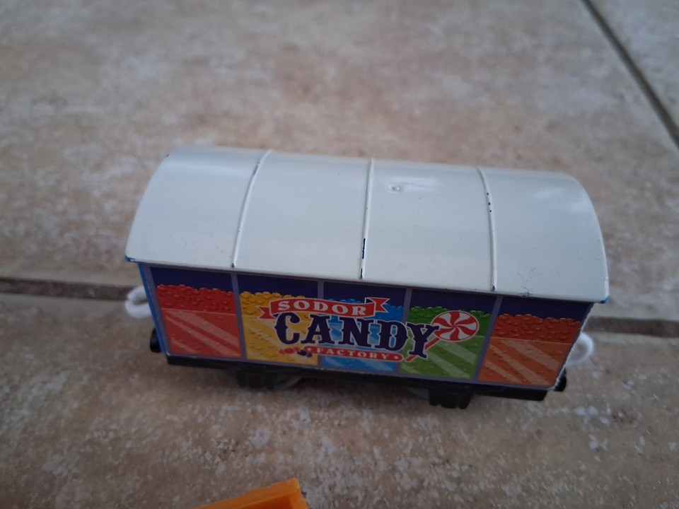 Thomas Trackmaster Sodor Candy Co. Trucks & cargo. RARE. TOMY. COMPLETE ...