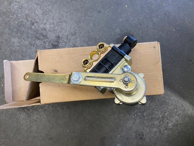 Haldex PR Plus Height Control Valve 90555375 for sale online | eBay