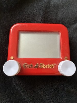 Spin Master Etch-A-Sketch Classic Mini Pocket Version - Red, Tested ...