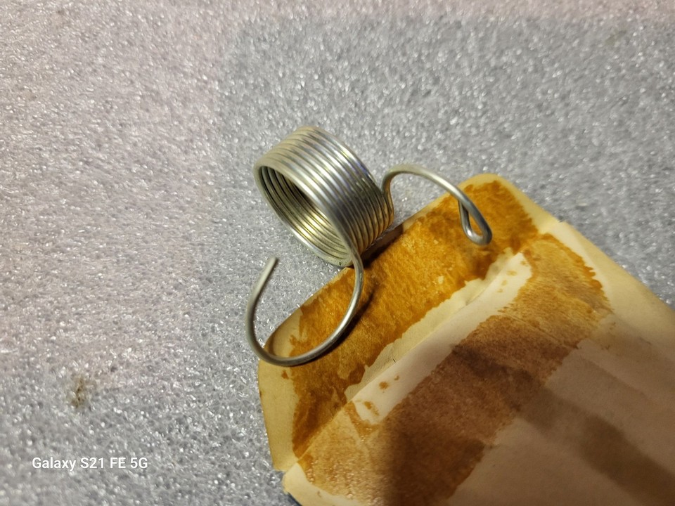 Genuine Cox Thimble Drome .15 Engine Spring #1133 | eBay