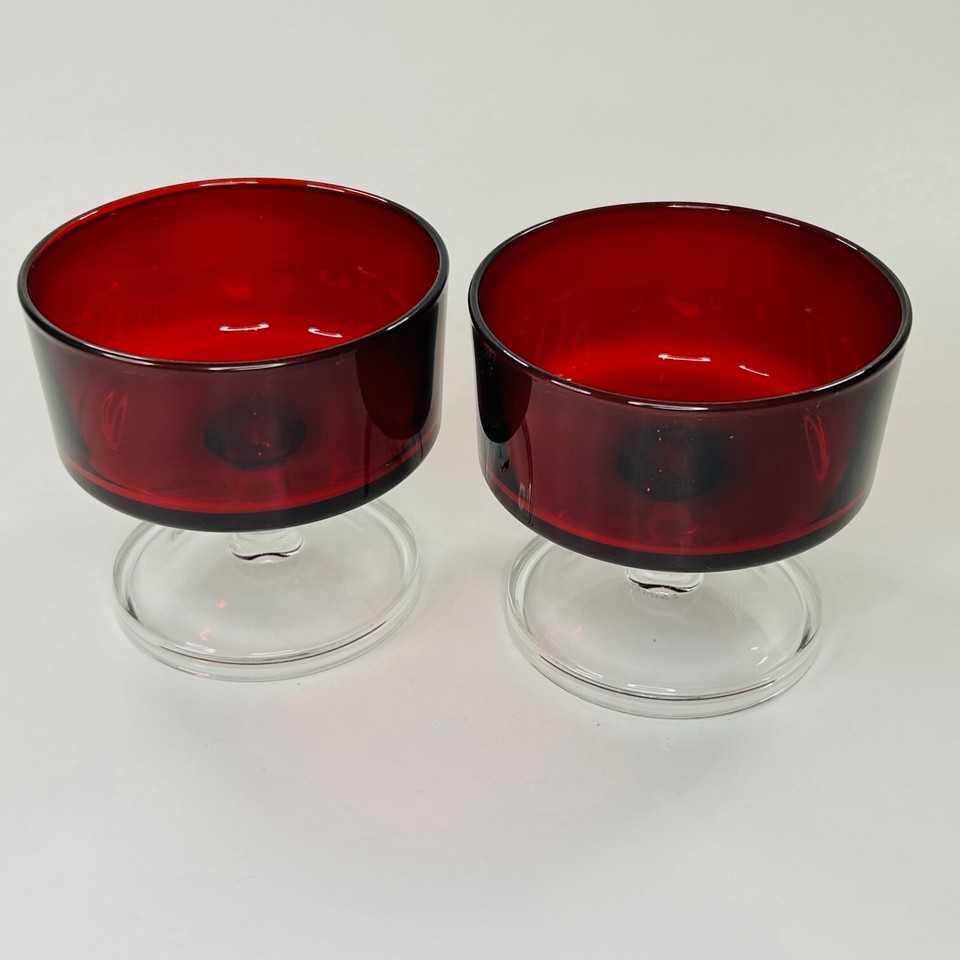 Luminarc France Ruby Red Glass Cavalier Coupe Champagne Cups - Set of 2 ...