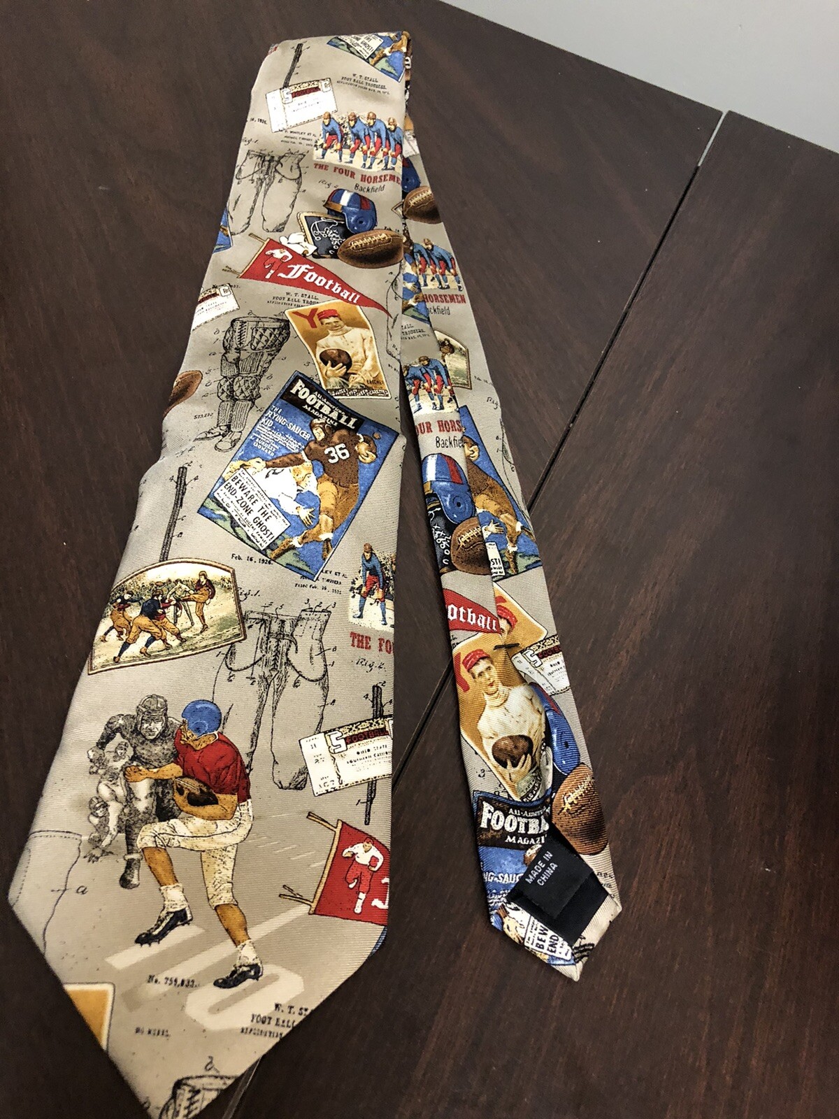 CLASSIC VINTAGE TIE TALES FOOTBALL TIE THE FOURHORSEM… - Gem