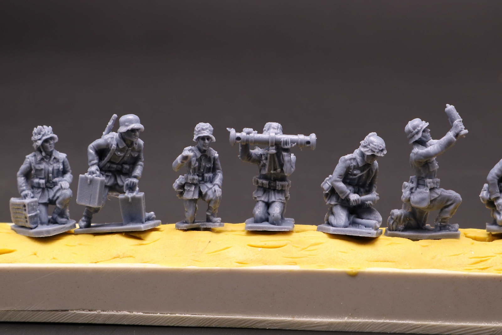 1/72 World War II German 80mm Artillery 7-Man Team Resin Model | eBay