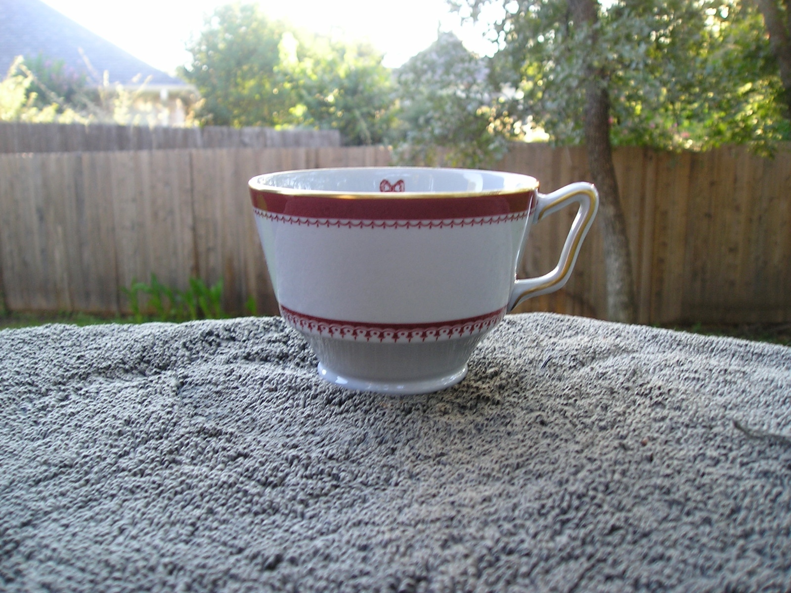 Spode Red Newburyport Gold Trim Red Rim Center Emblem Gray Footed Cup ...