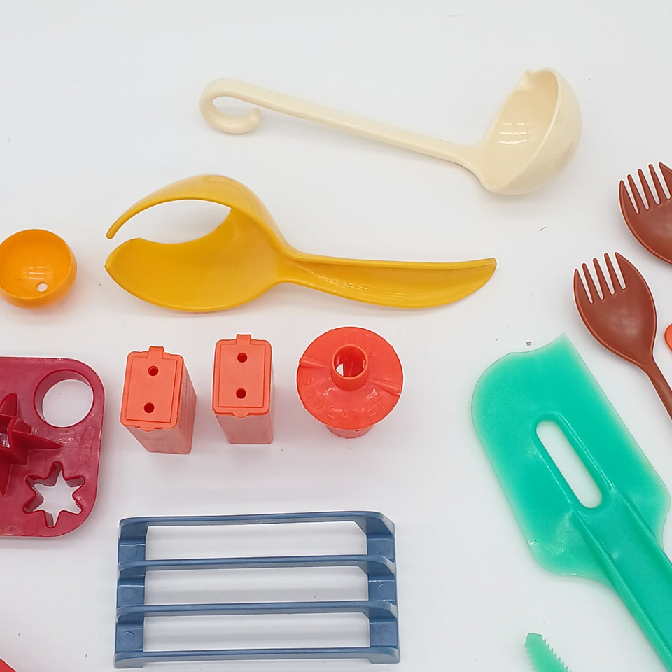 Lot of Vintage Tupperware Kitchen Accessories & Gadgets - 47 pieces | eBay