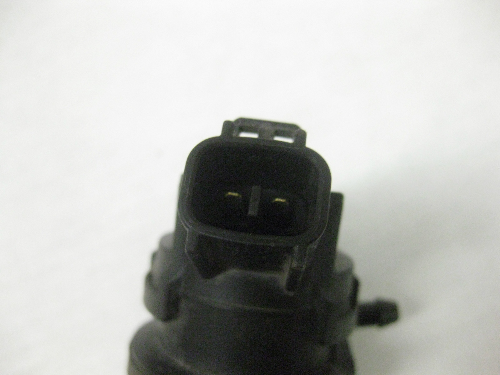 2015 TOYOTA HIGHLANDER CAMRY PRIUS WINDSHIELD WASH PUMP 85330-60180 OEM ...