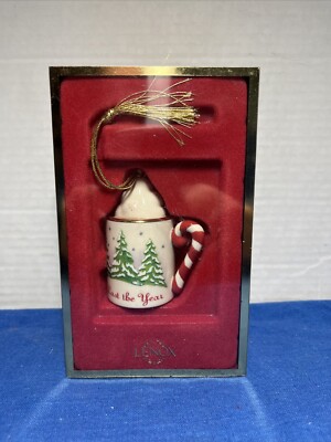 Lenox Holiday Teapot Coffee Pot Christmas Holly Berry Leaves Hanging ...