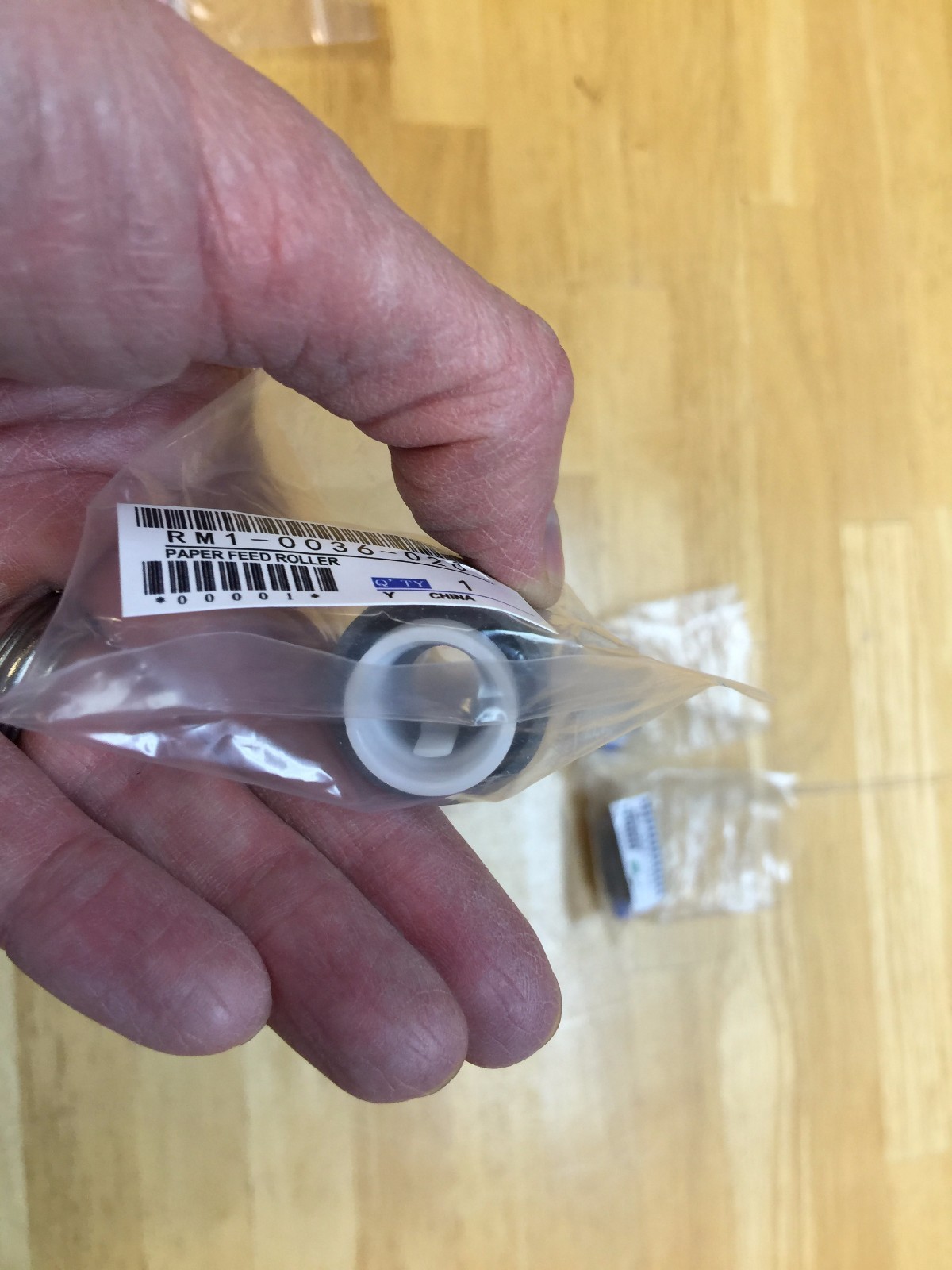 HP RM1-0036-020 Pickup Roller LJ4200 LJ4250 | eBay