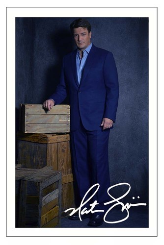 NATHAN FILLION CASTLE AUTOGRAPH SIGNED PHOTO PRINT | eBay
