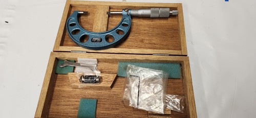 Fowler 52-246-002 1-2" x .0001" Blade Micrometer in Box. | eBay