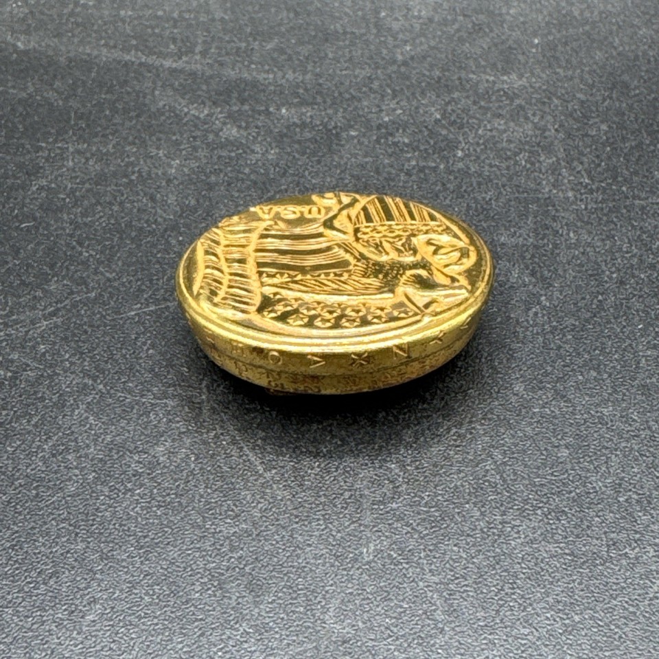 1940 ROA Radio Little Orphan Annie Decoder Pin Badge | eBay