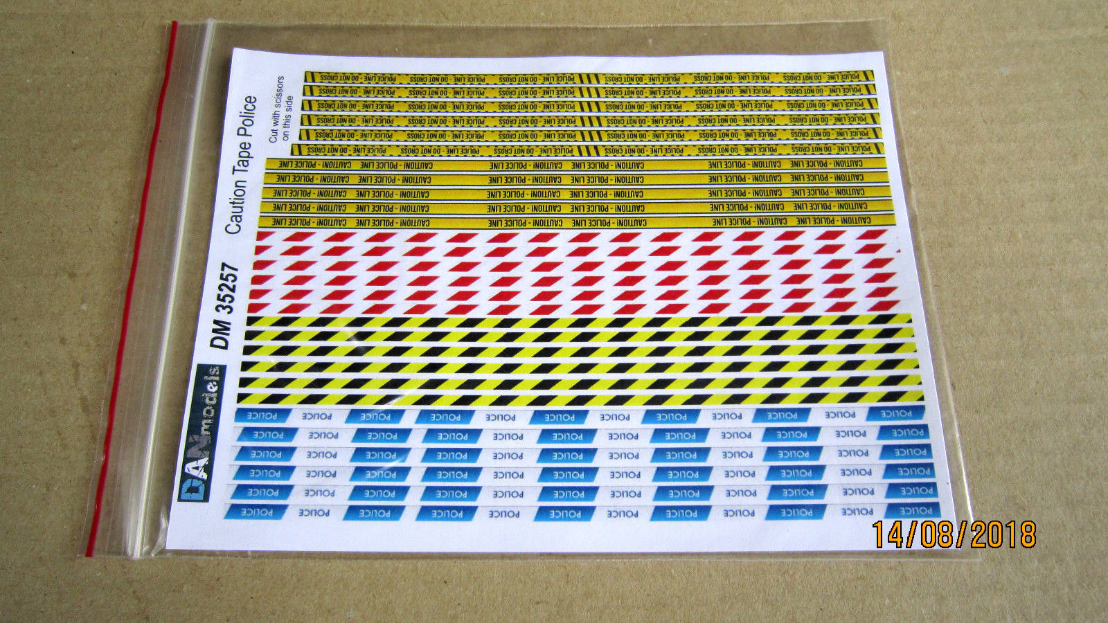 Dan Models 35257-1/35 Material for Dioramas Caution Tare Police/Danger ...